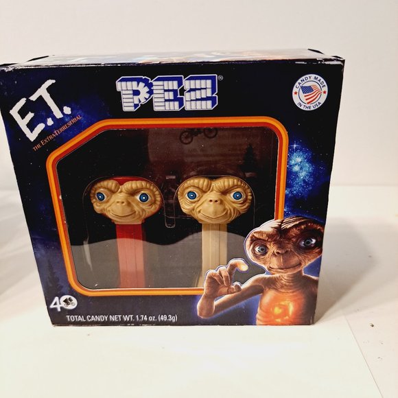 PEZ | Other | Pez Candy Dispenser Et 4th Anniversary Gift Set ...